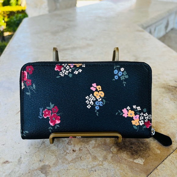 Coach | Bags | Coach Wild Flower Vintage Floral Gallery Totewallet Set ...